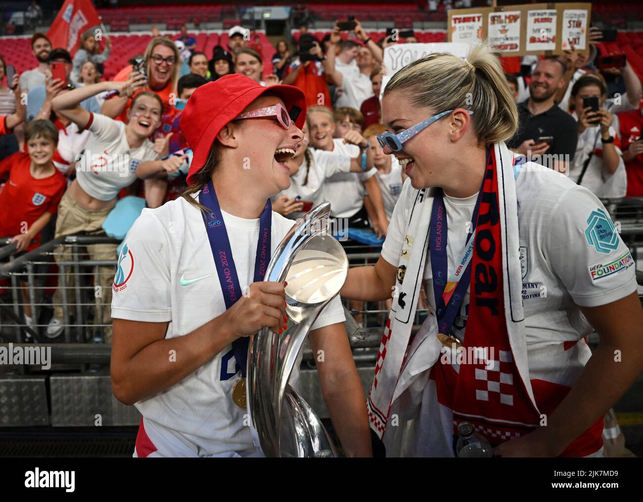 Alessia russo euro 2022 trophy hi-res stock photography and images - Alamy