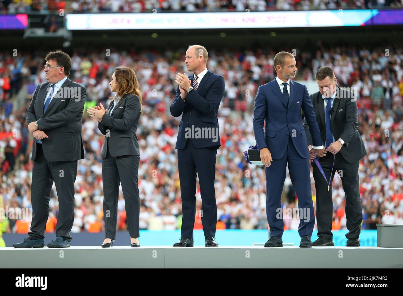 Women euros trophy hi-res stock photography and images - Alamy