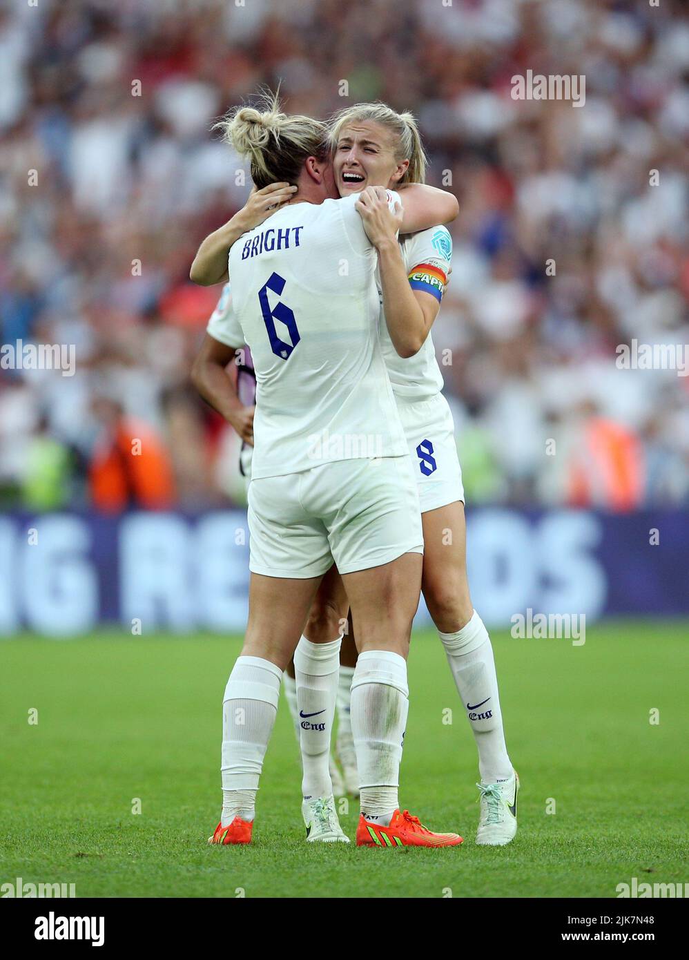 Leah williamson celebrate hi-res stock photography and images - Alamy