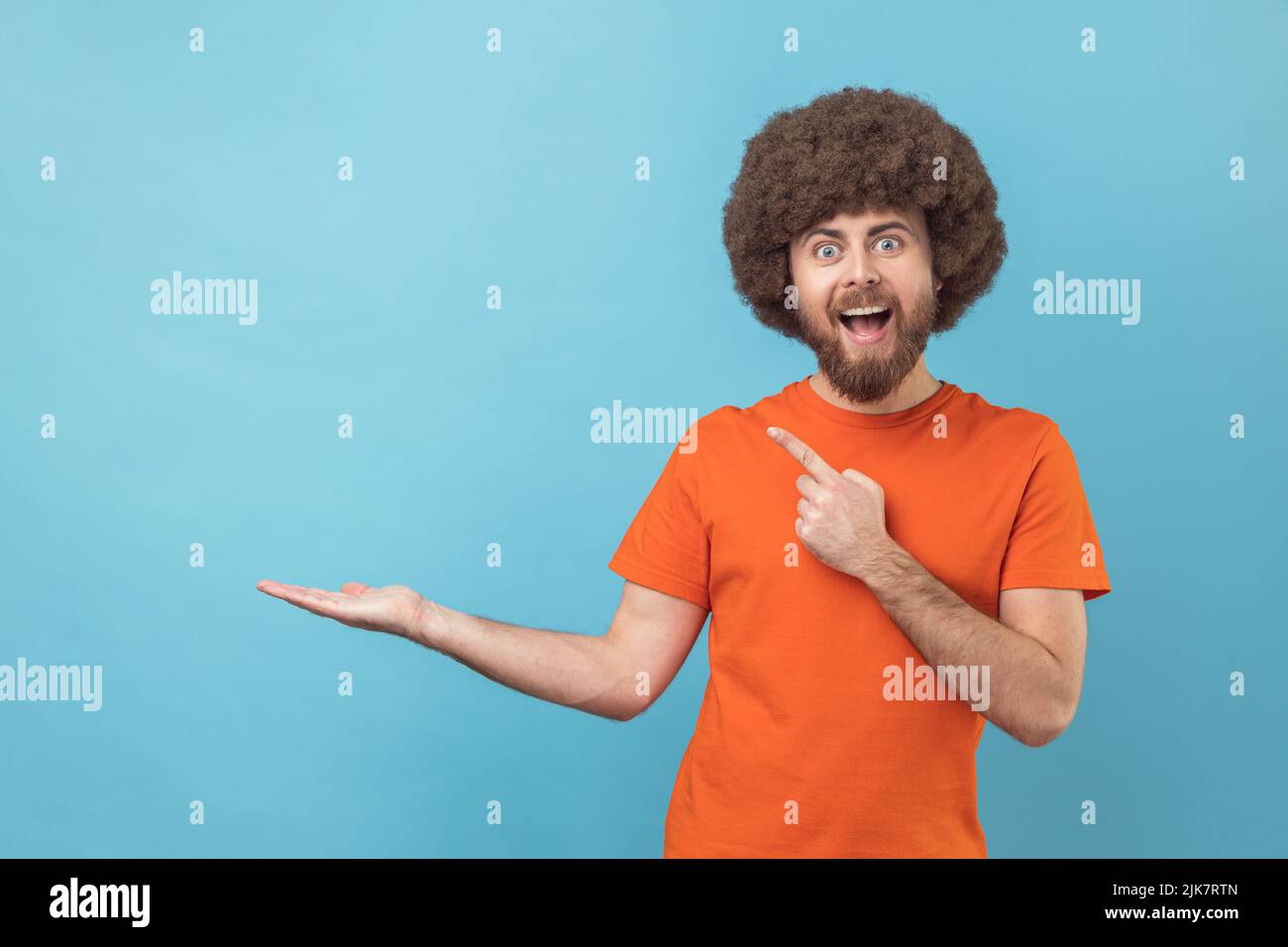 Finger pointing palm hi-res stock photography and images - Alamy