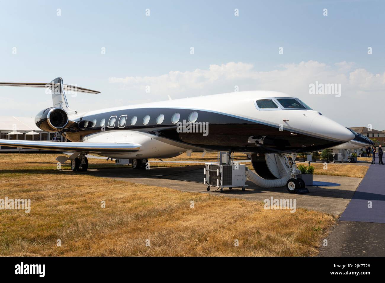 Gulfstream aerospace g700 hi-res stock photography and images - Alamy