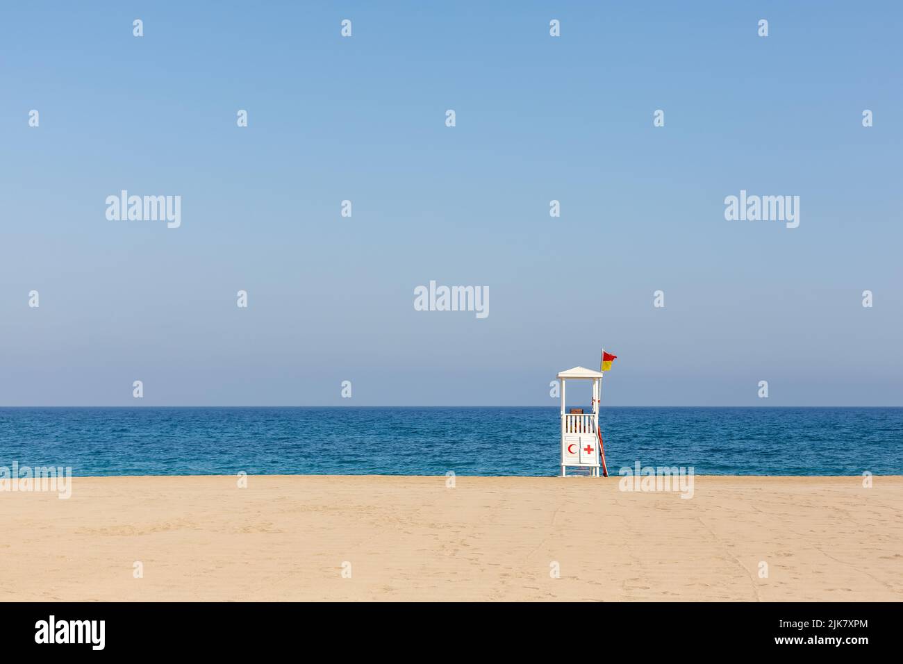 Lifeguard tower on the beach, sandy coast Stock Photo - Alamy