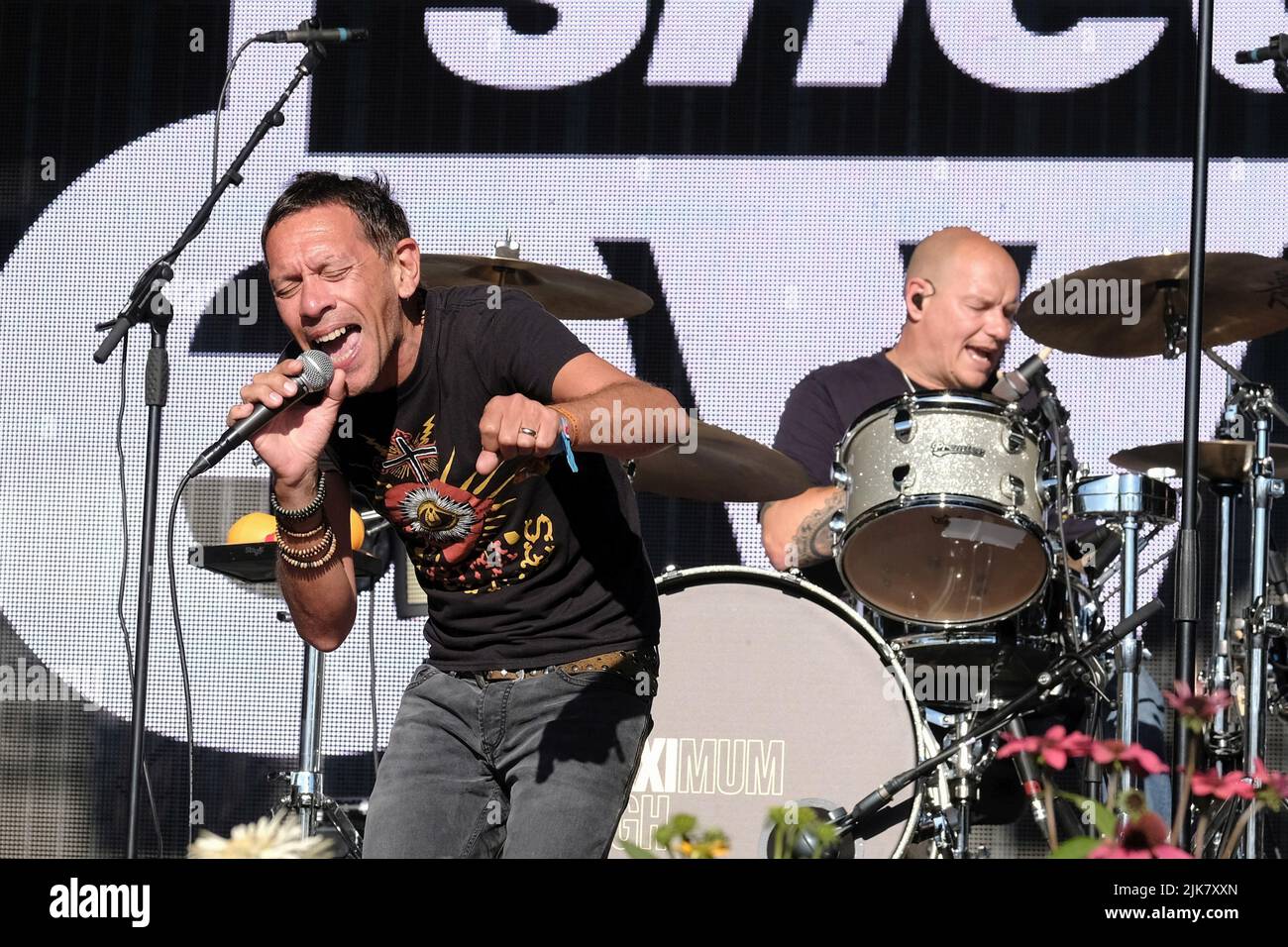 Lulworth, UK. 31st July, 2022. Singer songwriter DJ and lead vocalist ...