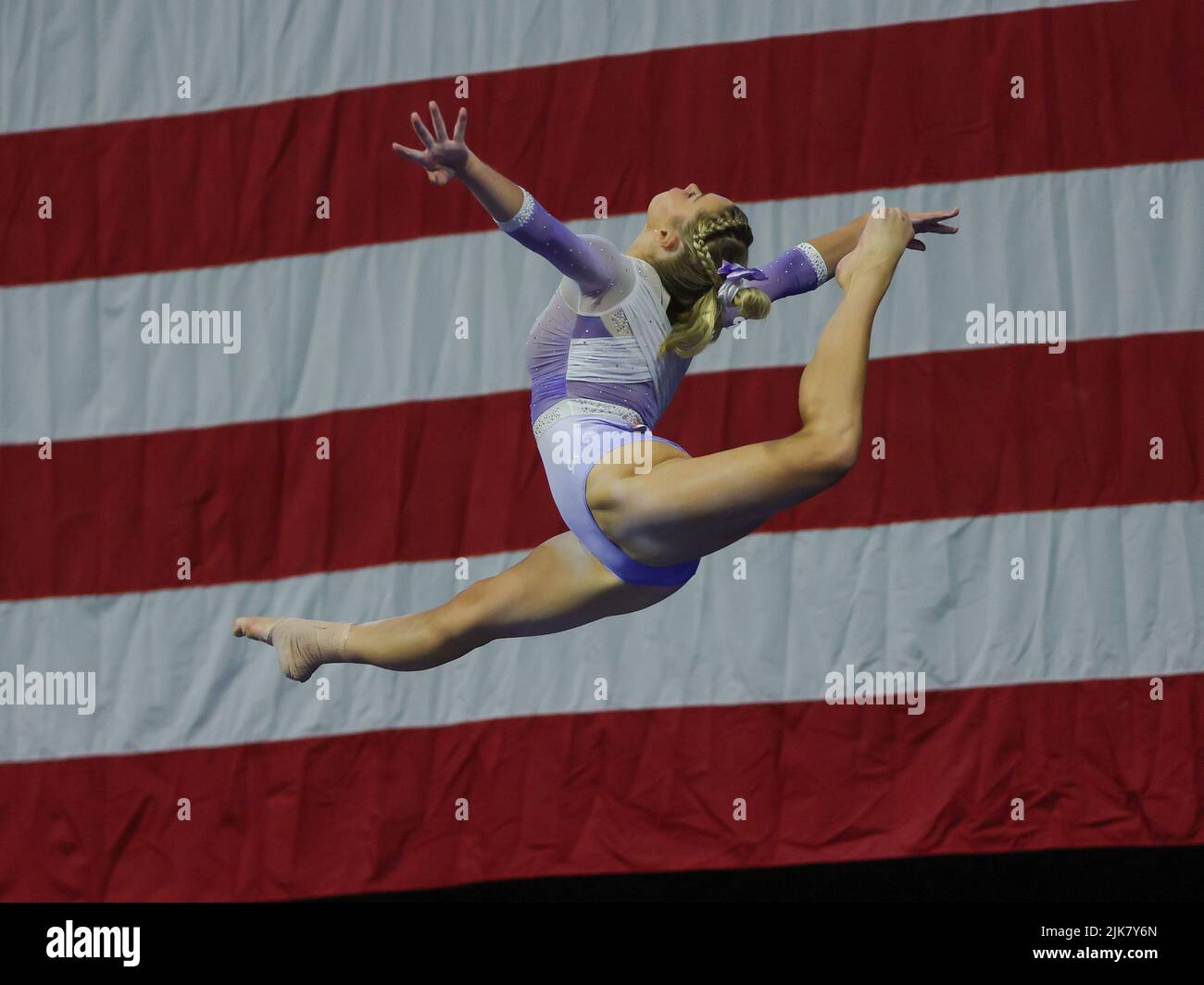July 30, 2022: Charlotte Booth competes on the balance beam during the ...