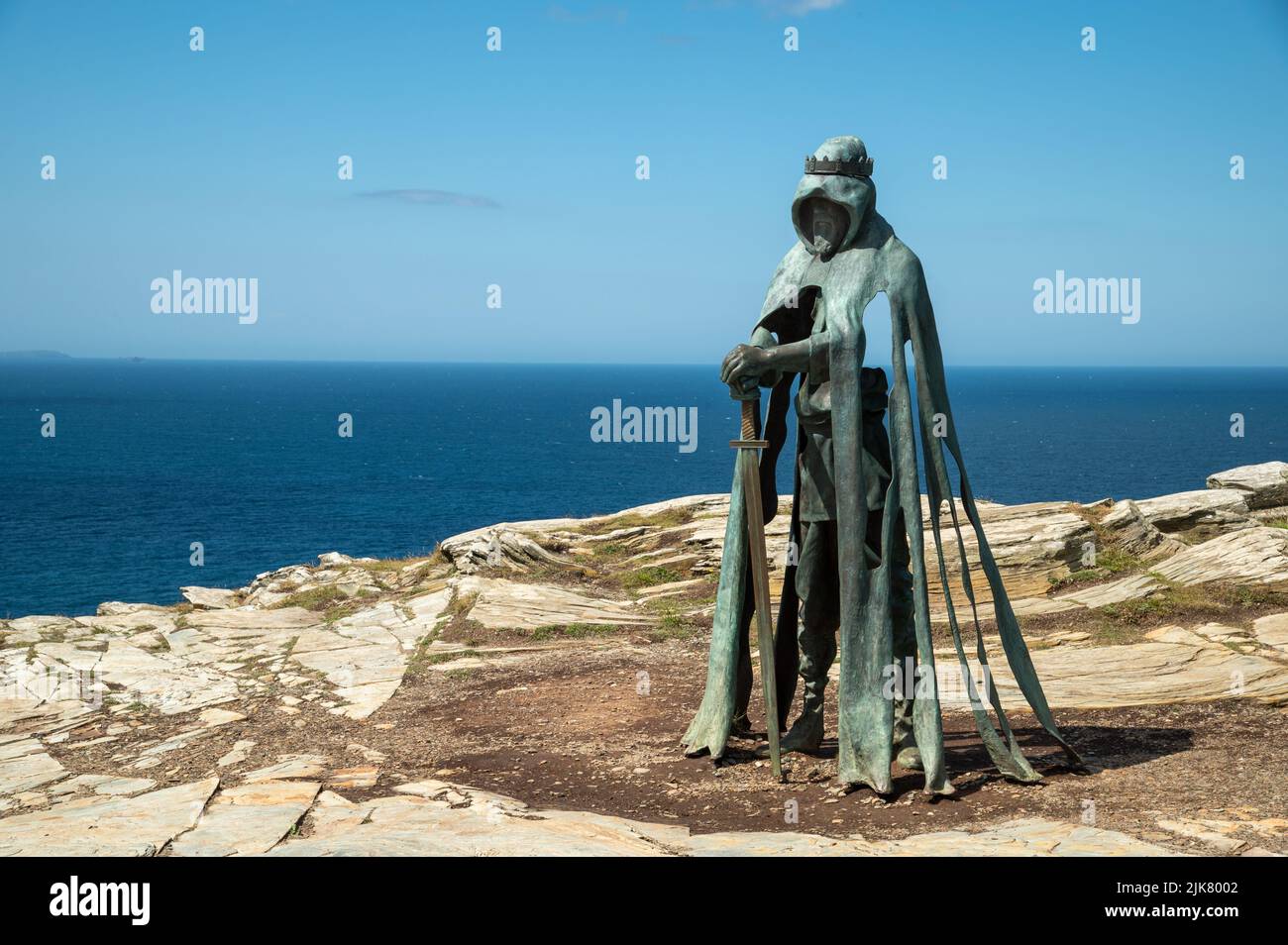 King arthur sculpture hi-res stock photography and images - Alamy