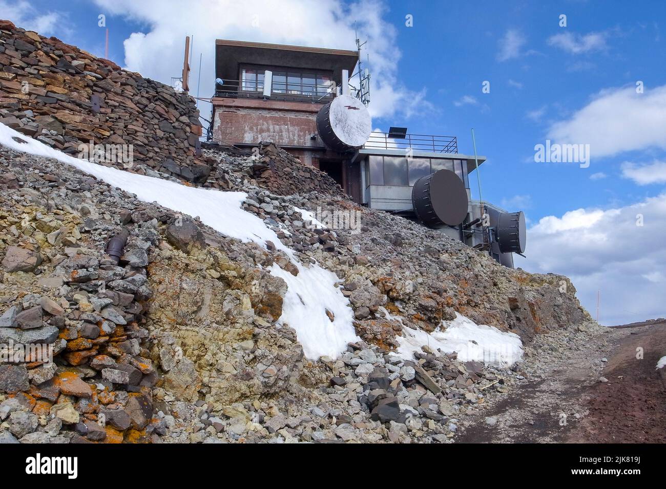 Yellowstone architecture hi-res stock photography and images - Alamy