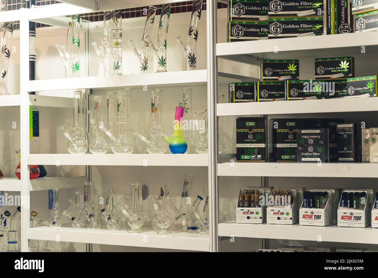 Marijuana joints hi-res stock photography and images - Alamy