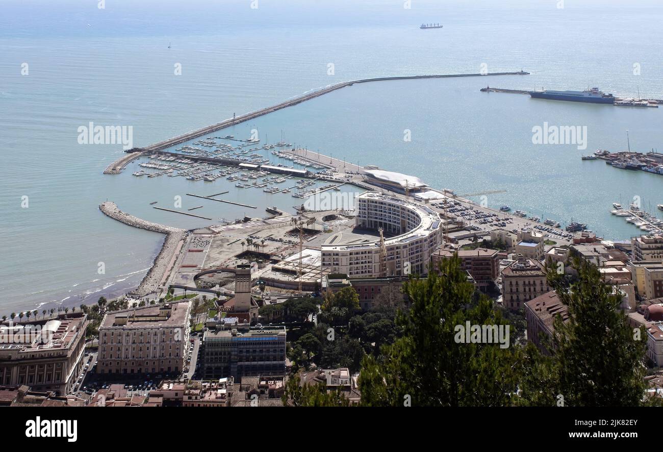 Piazza della libertà salerno hi-res stock photography and images - Alamy