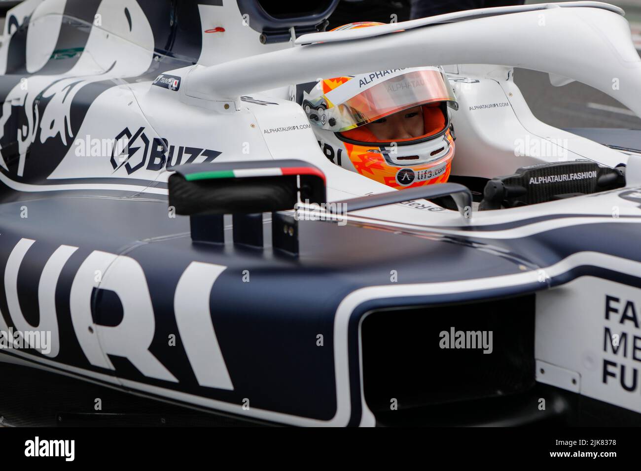 Yuki tsunoda helmet hi-res stock photography and images - Alamy