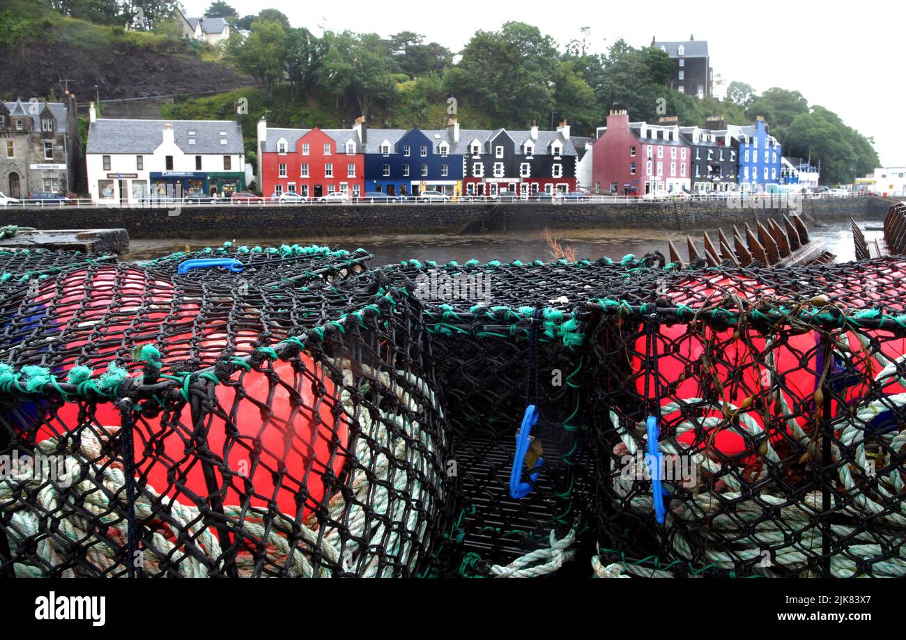 TOBERMORY ON THE ISLE OF MULL SCOTLAND 2006 PIC MIKE WALKER, 2006 Stock ...