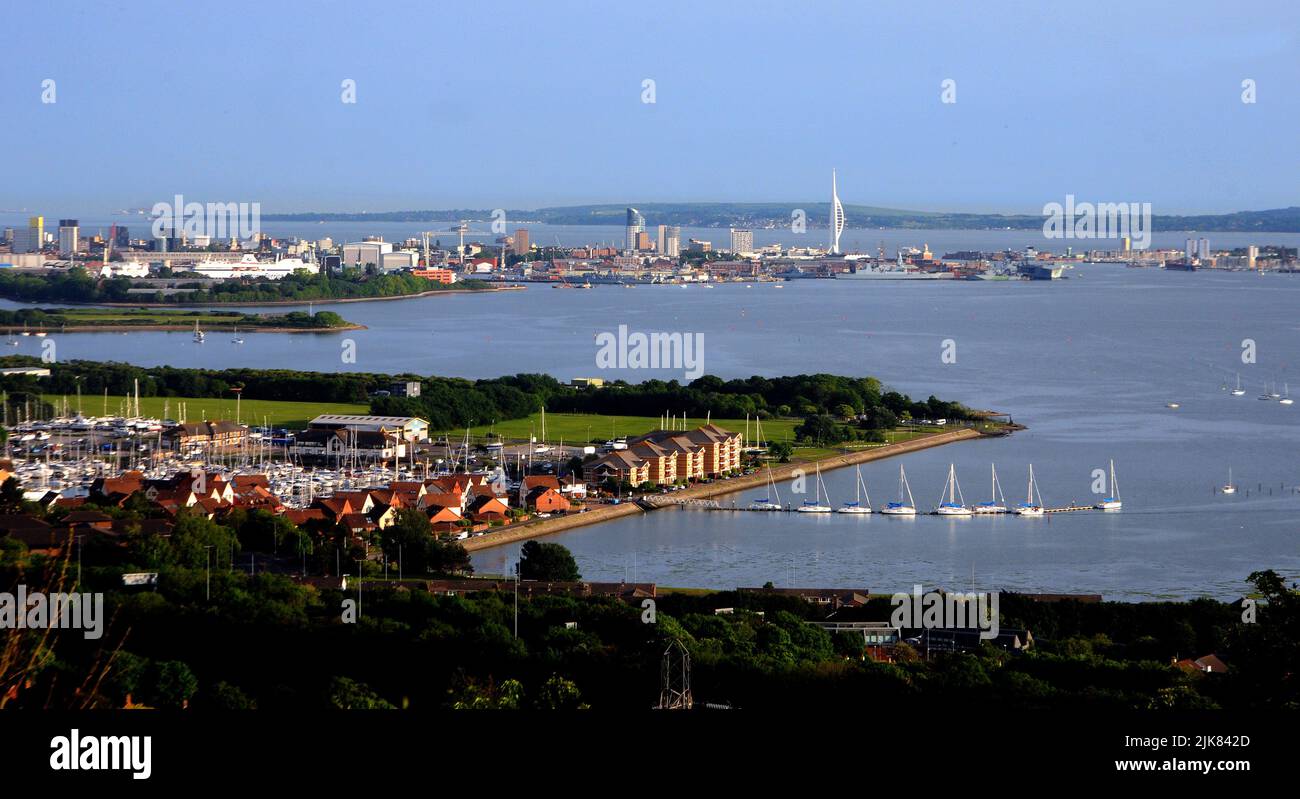 PORTSMOUTH , GOSPORT, PORT SOLENT THE SPINNAKER TOWER AND PORTSMOUTH ...