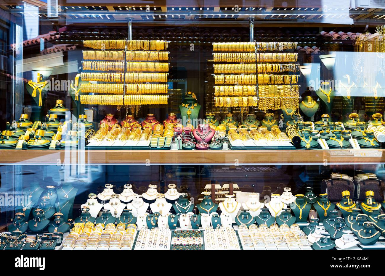 Display window of jewelry shop in Konya, Turkey Stock Photo - Alamy