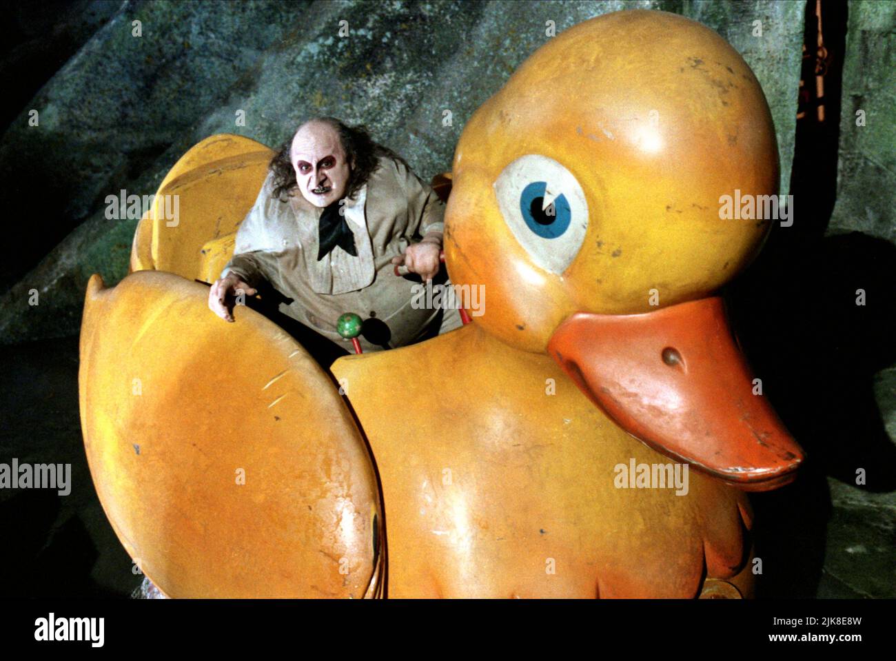 Batman returns 1992 danny devito hi-res stock photography and images ...