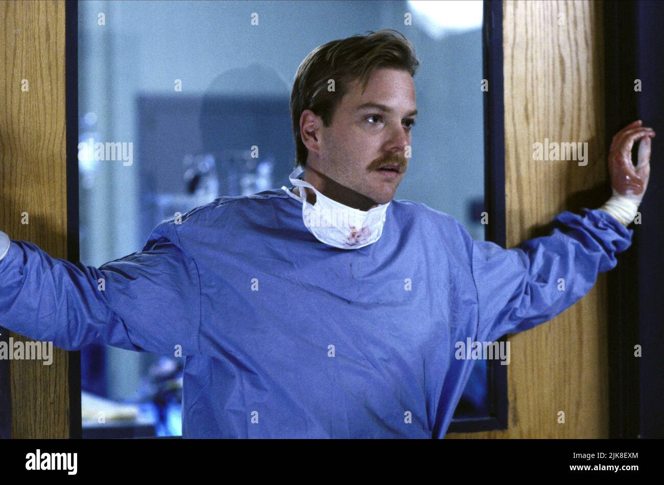 Kiefer Sutherland Film: Article 99 (USA 1992) Characters: Dr. Peter ...