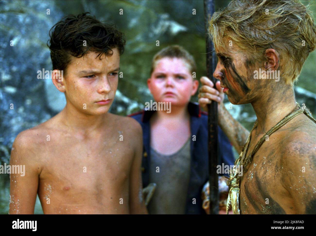 Lord of the flies film 1990 piggy hi-res stock photography and images ...