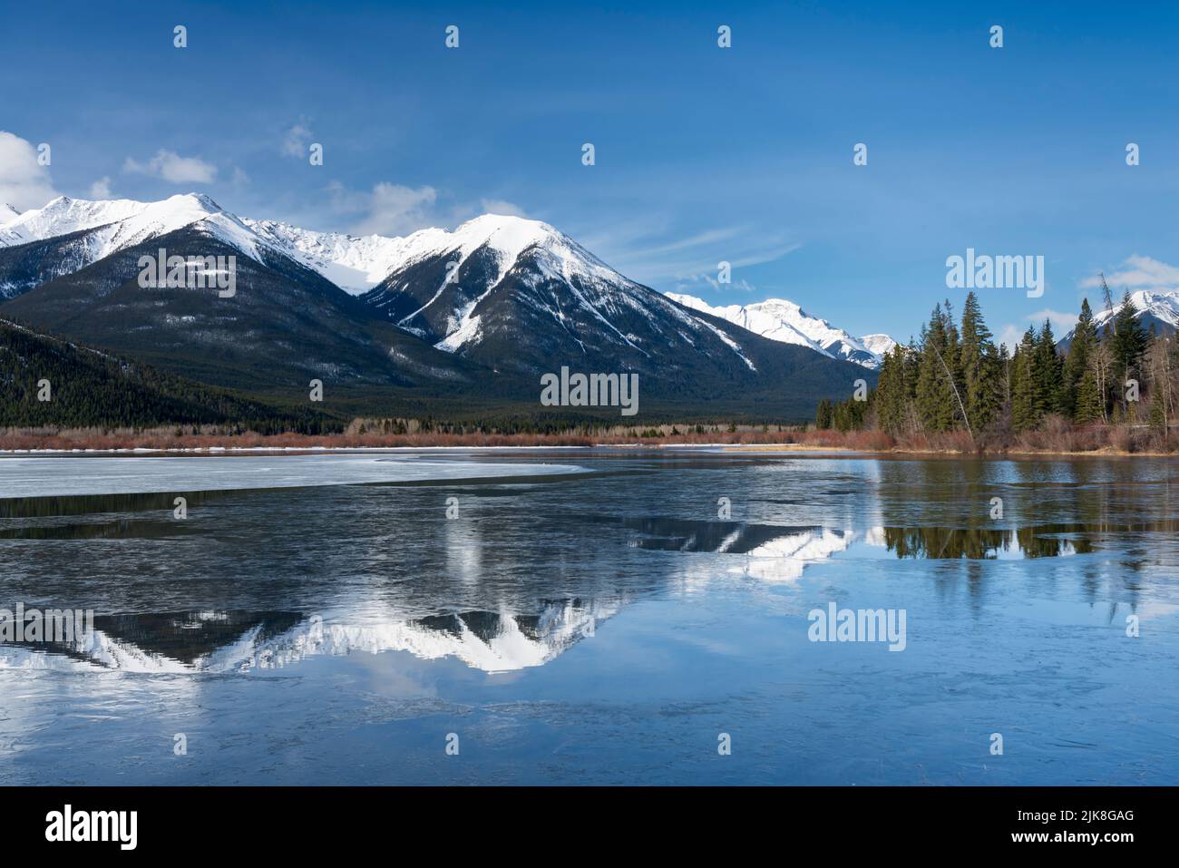 Mountain reflections in the Vermillion Lakes, Banff National Park ...