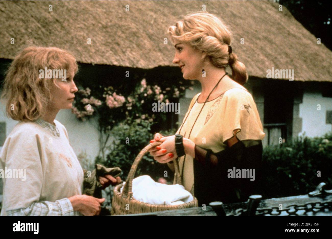 Mia Farrow & Natasha Richardson Film: Widows' Peak (UK/IRL 1994 ...