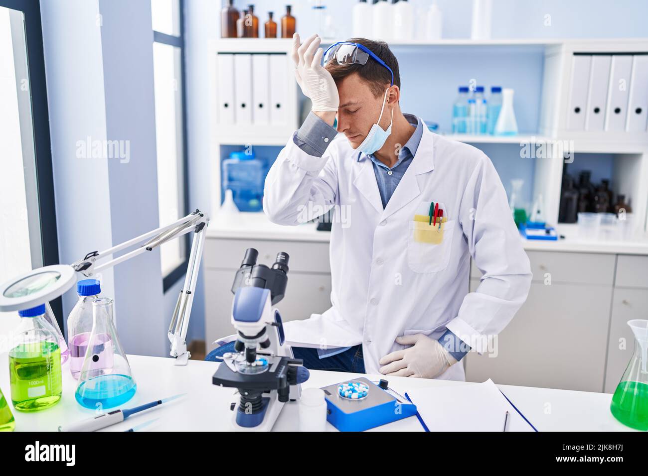 Fail mistake scientist stress hi-res stock photography and images - Alamy