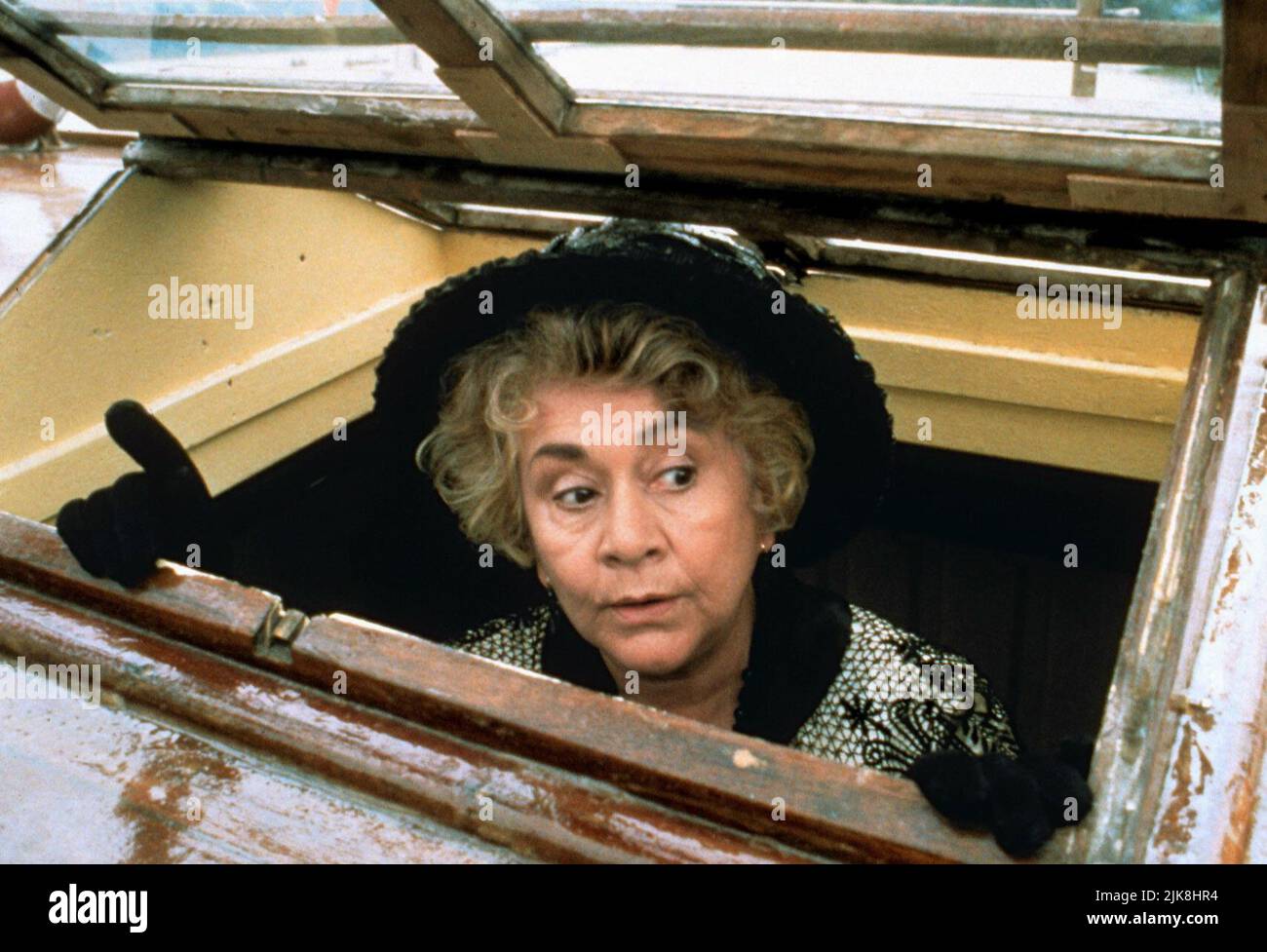 Joan Plowright Film Widows' Peak (UK/IRL 1994) Characters: Mrs. Doyle ...