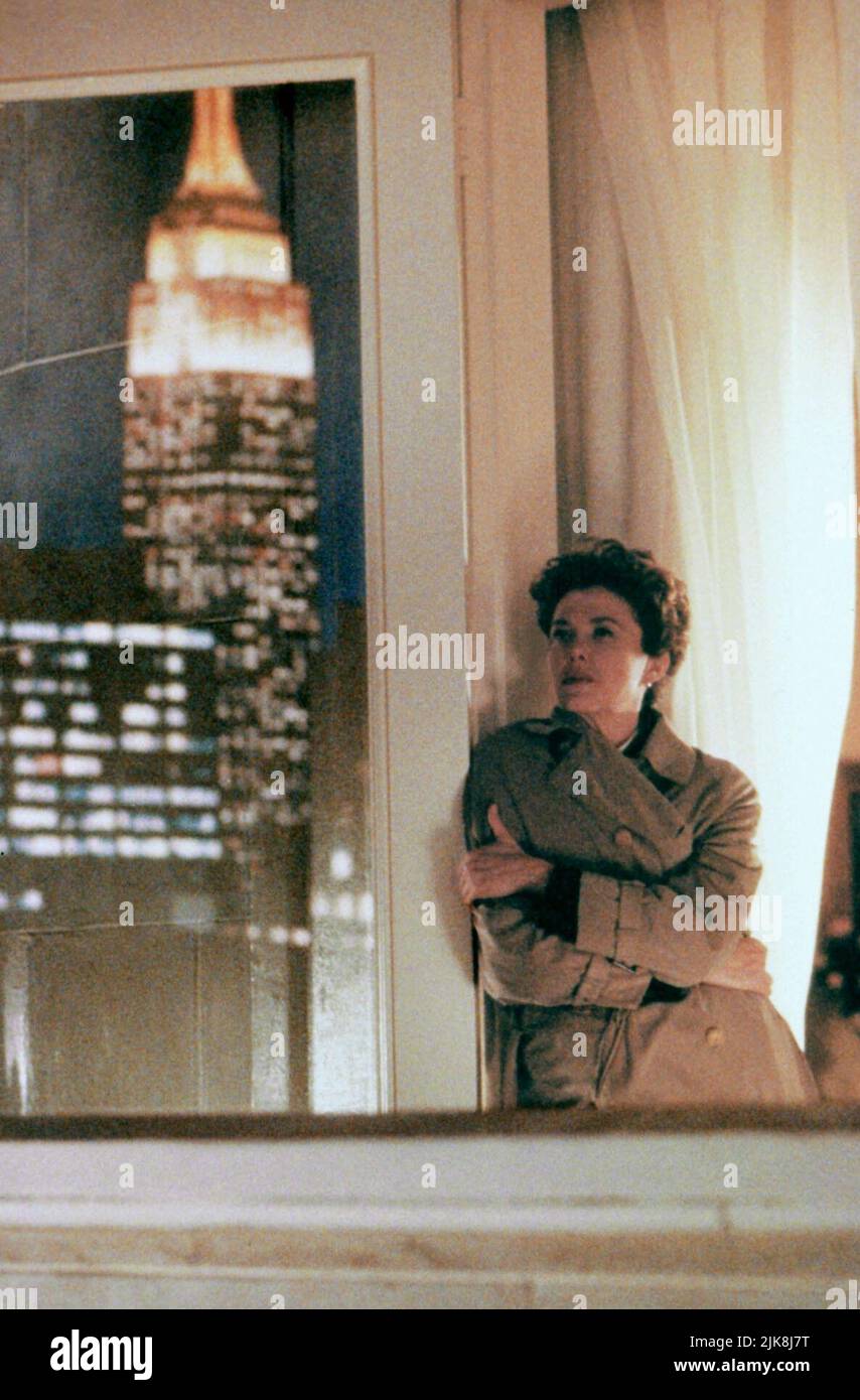 Annette Bening Film Love Affair (1994) Characters: Terry McKay Director ...