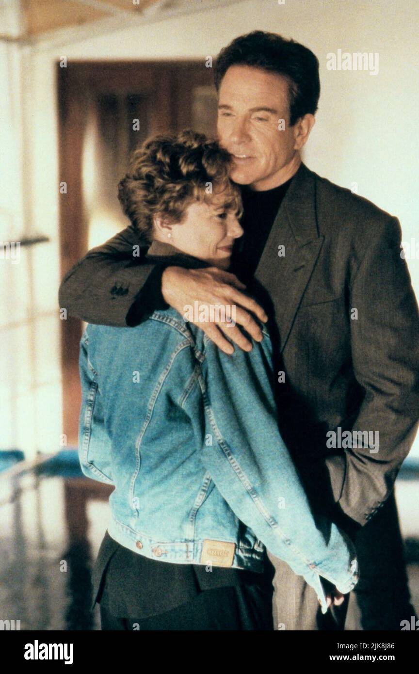 Annette Bening & Warren Beatty Film Love Affair (1994) Characters: Terry McKay & Mike Gambril ...