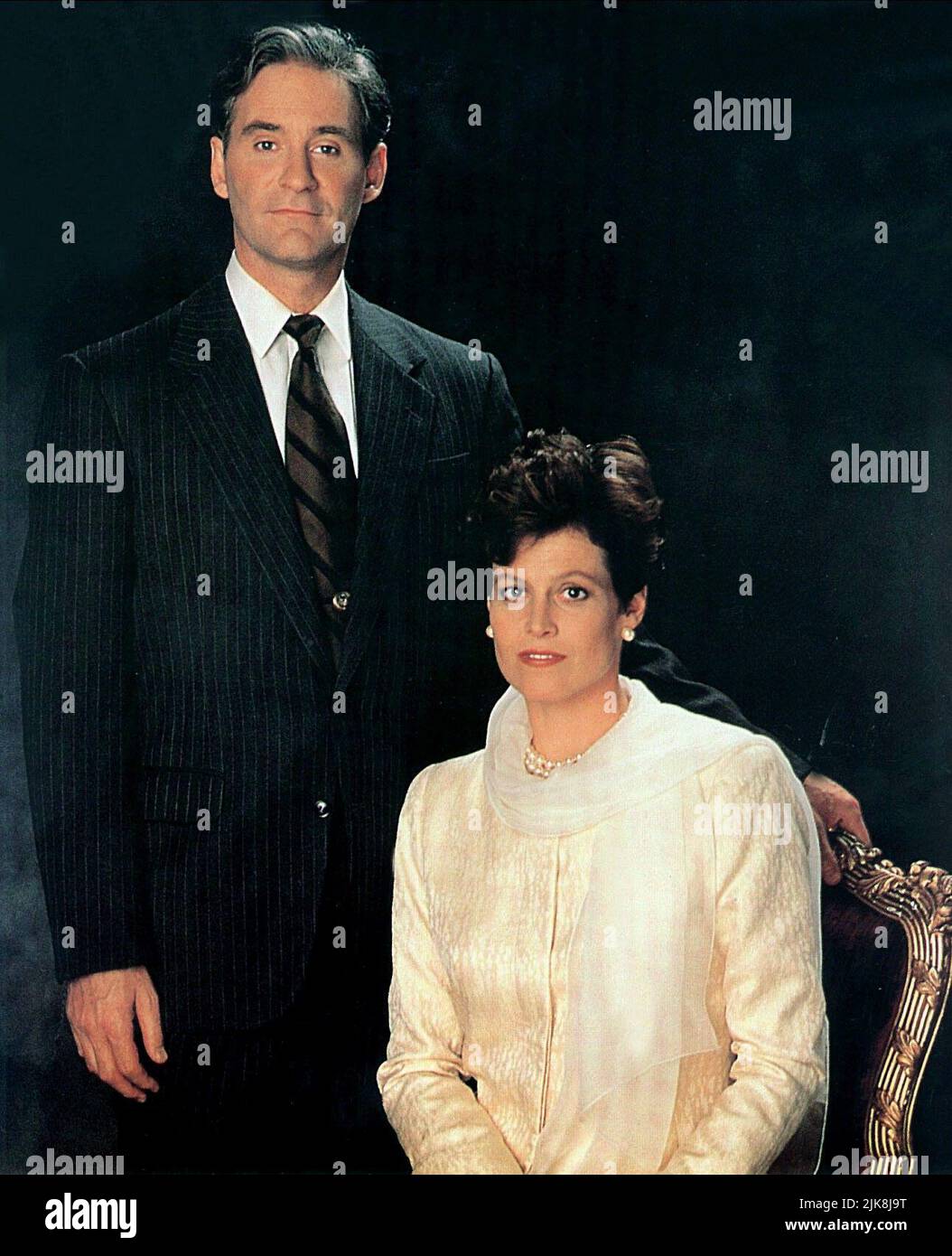 Kevin Kline & Sigourney Weaver Film: Dave (1993) Characters: Dave Kovic ...