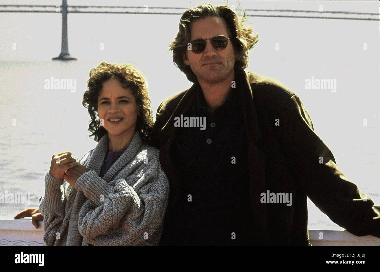 Rosie Perez & Jeff Bridges Film Fearless (1993) Characters: Carla Rodrigo & Max Klein Director ...