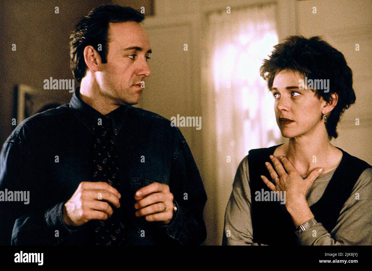 Kevin Spacey & Judy Davis Film: The Ref; Hostile Hostages (USA 1994 ...