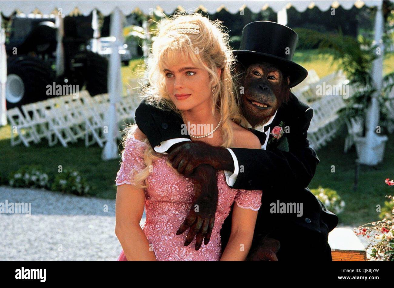 Erika Eleniak & Chimp Film The Beverly Hillbillies (USA 1993 ...