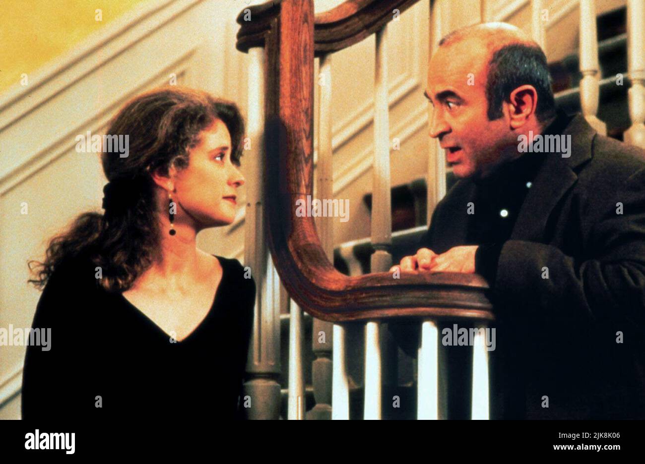 Nancy Travis & Bob Hoskins Film Passed Away (1992) Characters: Cassie ...