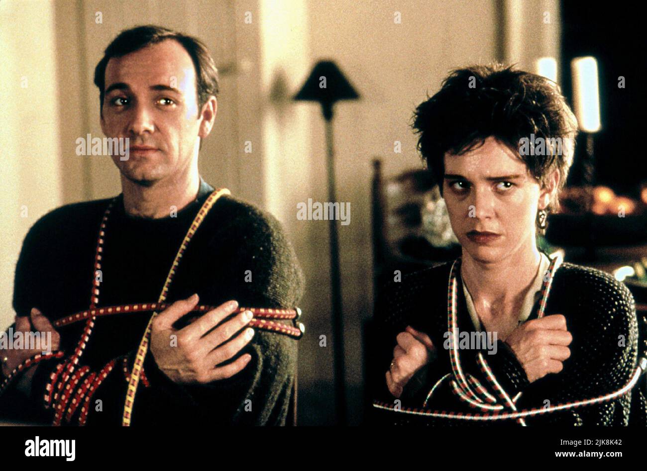 Kevin Spacey & Judy Davis Film: The Ref; Hostile Hostages (USA 1994 ...