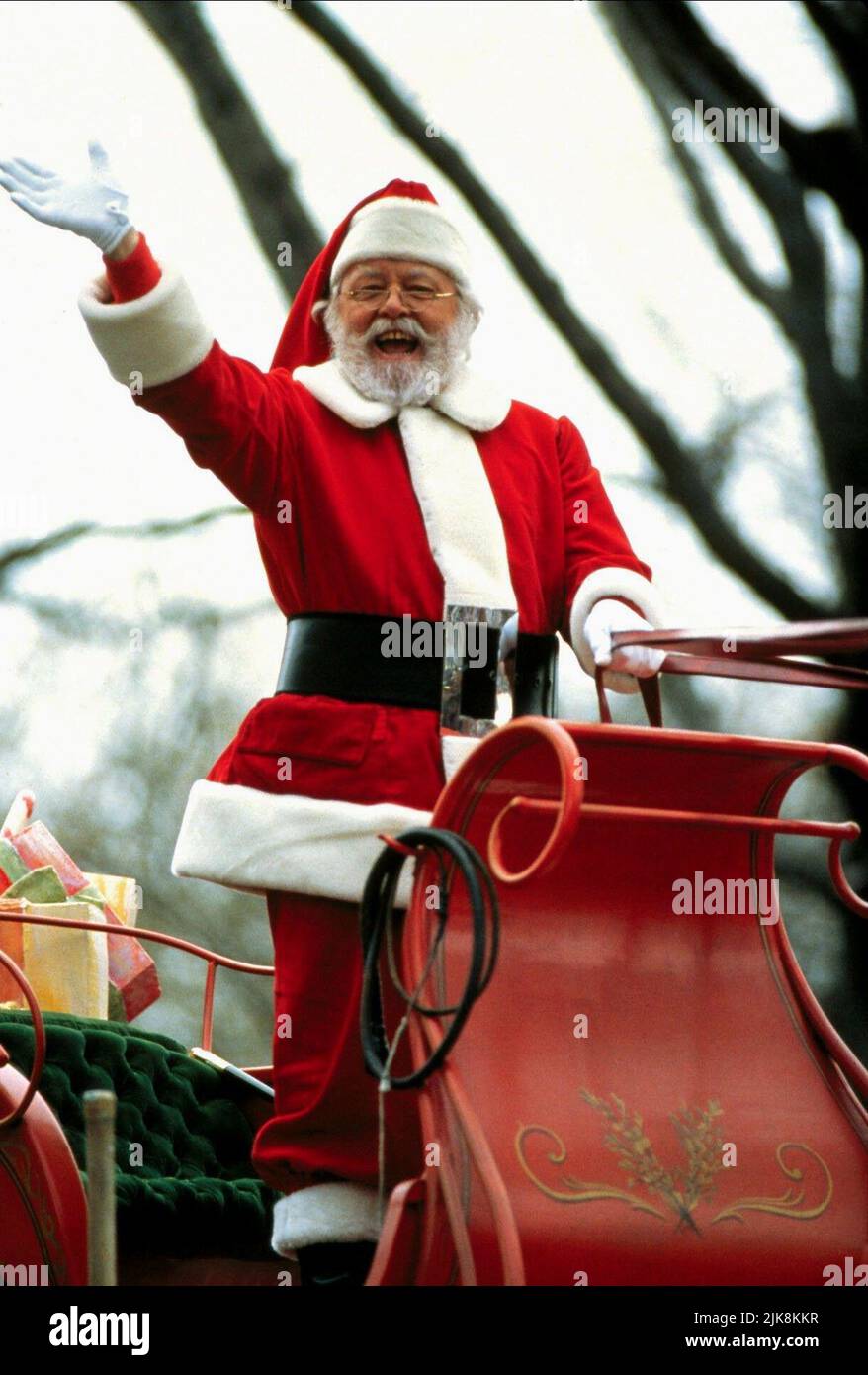 Richard attenborough santa hi-res stock photography and images - Alamy