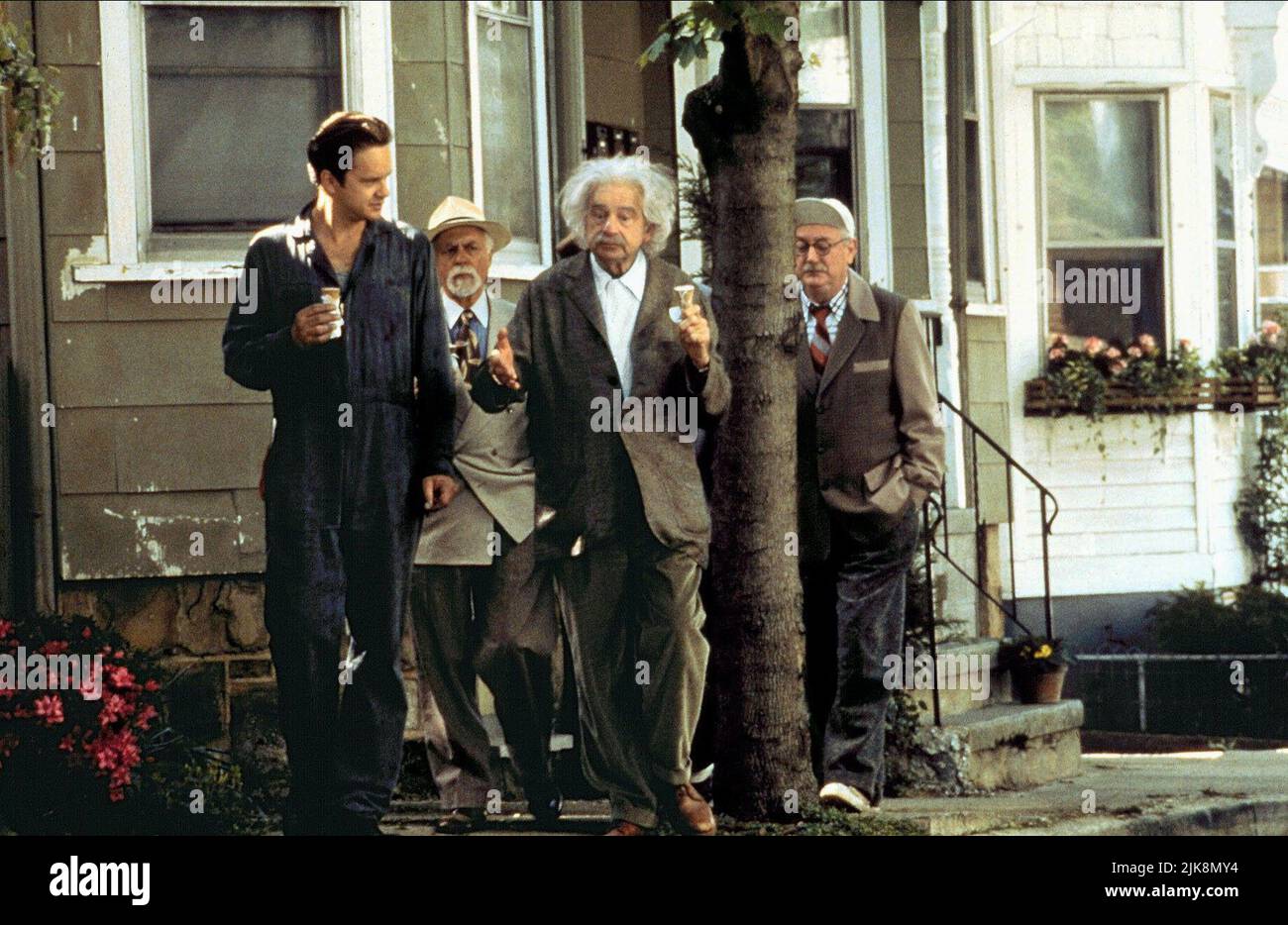 Tim Robbins, Gene Saks, Walter Matthau, Joseph Maher Film: I.Q. (USA ...