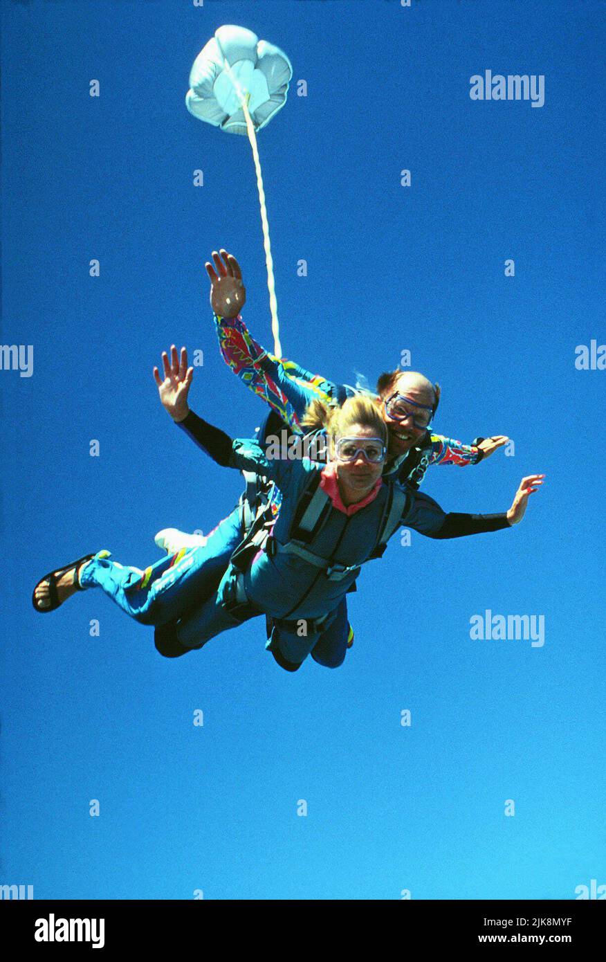 Skydiving Scene Film: Drop Zone (1994) Director: John Badham 08 ...