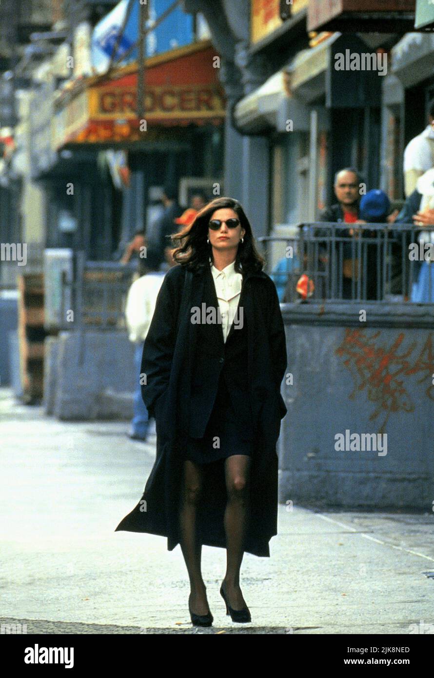 Linda Fiorentino Film The Last Seduction (1994) Characters: Bridget Gregory Director: John Dahl ...
