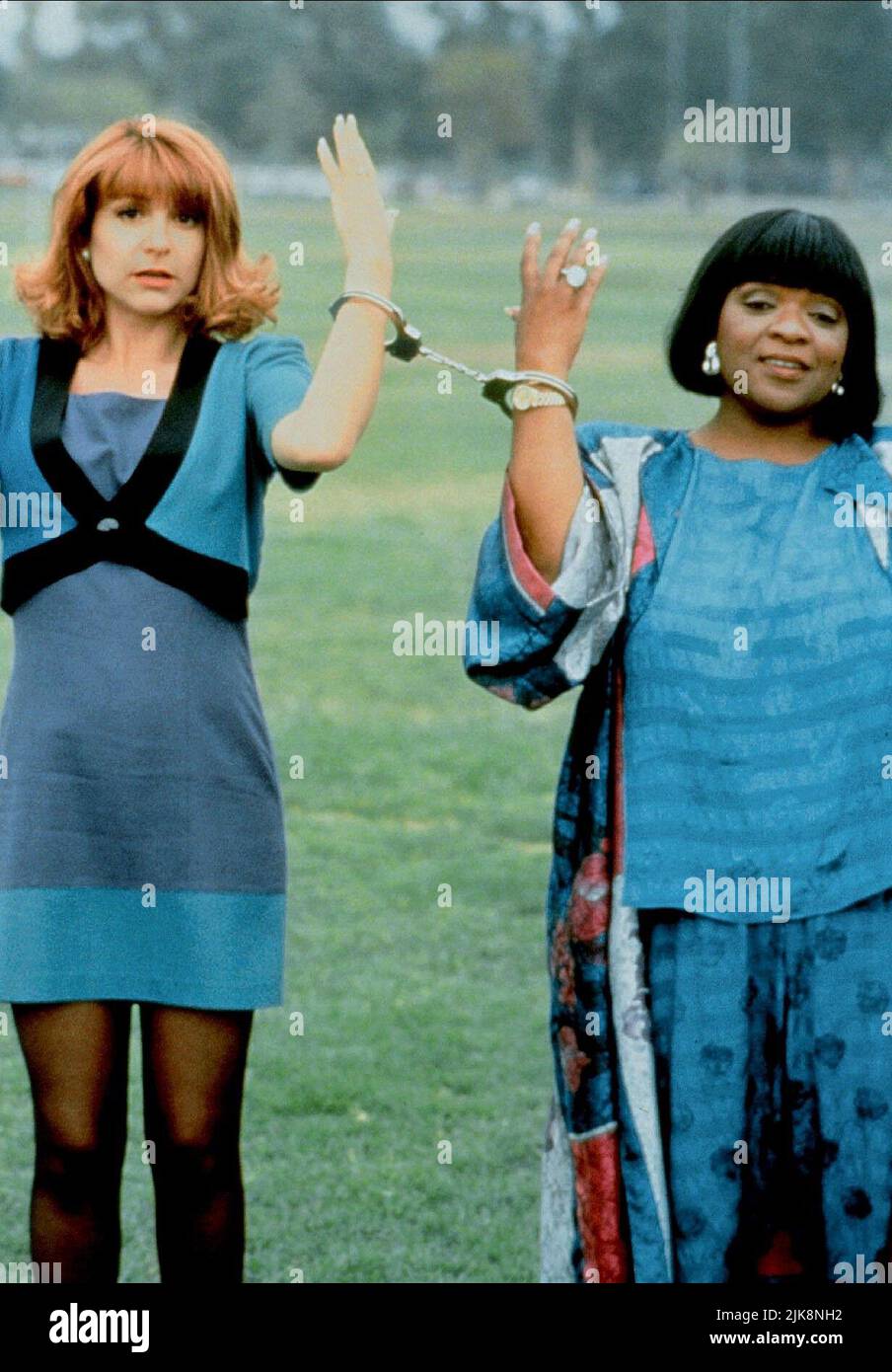 Dinah manoff hi-res stock photography and images - Alamy