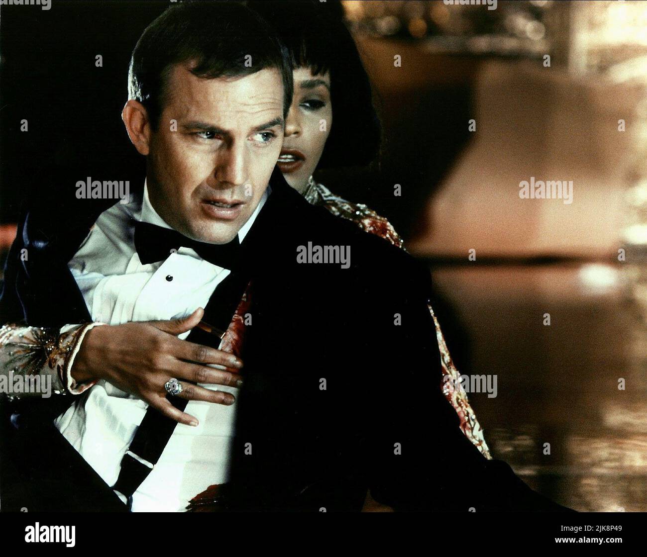 Kevin Costner, Whitney Houston Film The Bodyguard (USA 1992) Characters ...