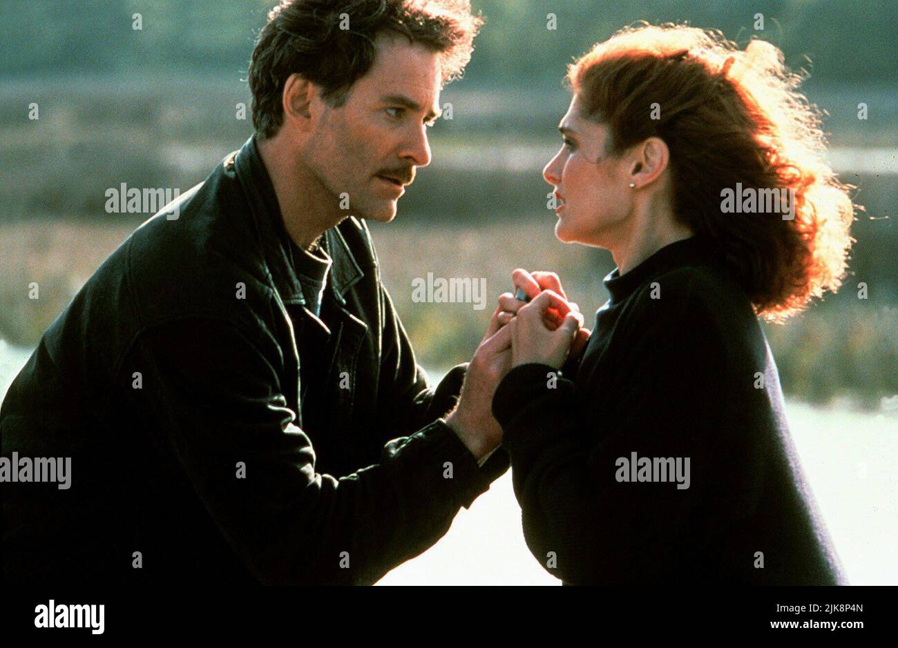 Kevin Kline & Mary Elizabeth Mastrantonio Film: Consenting Adults (USA ...