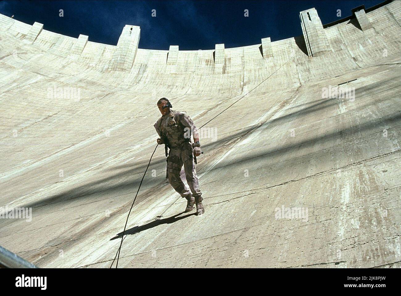 Dolph Lundgren Film: Universal Soldier (USA 1992) Characters: Andrew ...