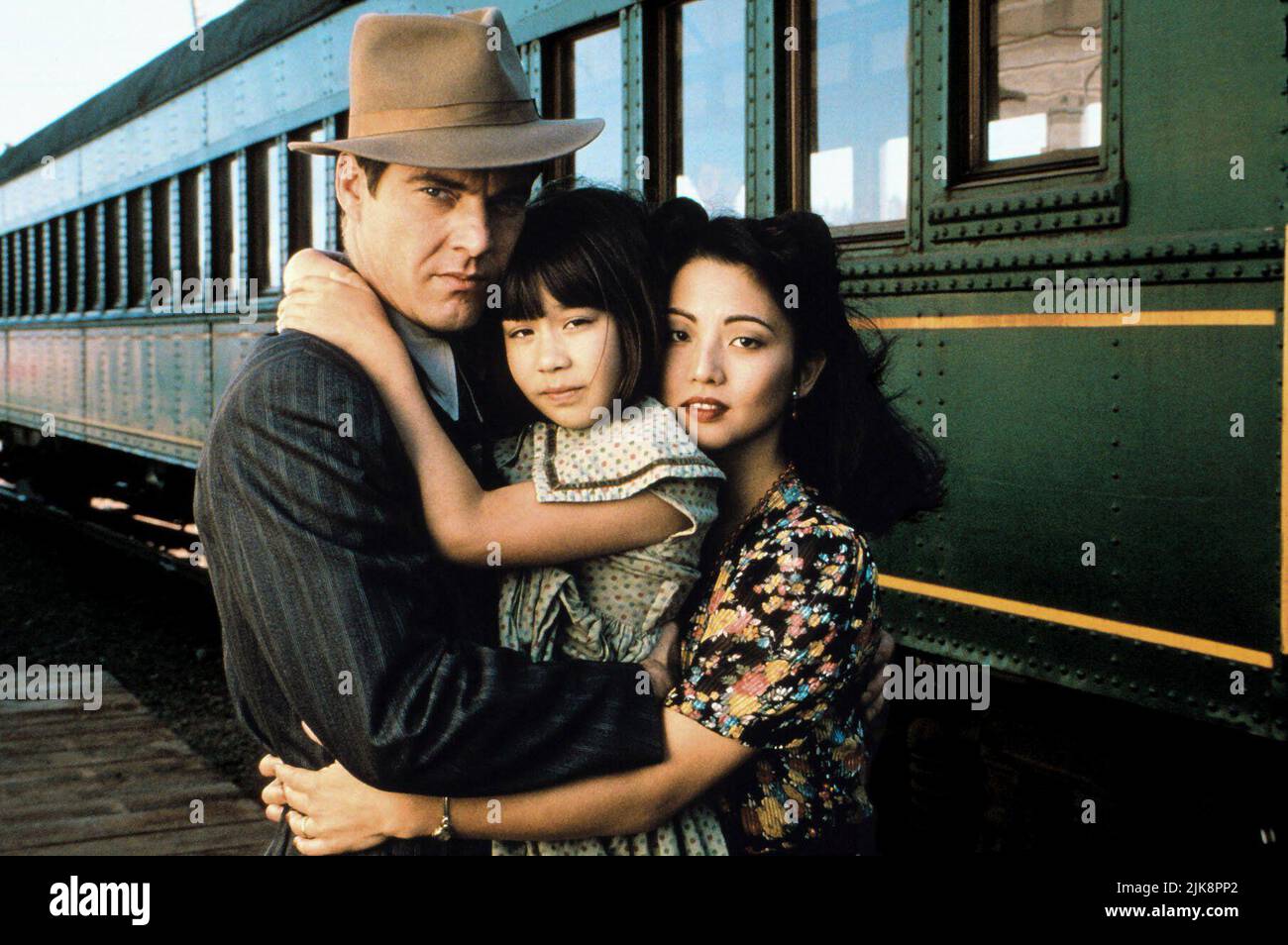 Dennis Quaid, Shyree Mezick & Tamlyn Tomita Film: Come See The Paradise ...