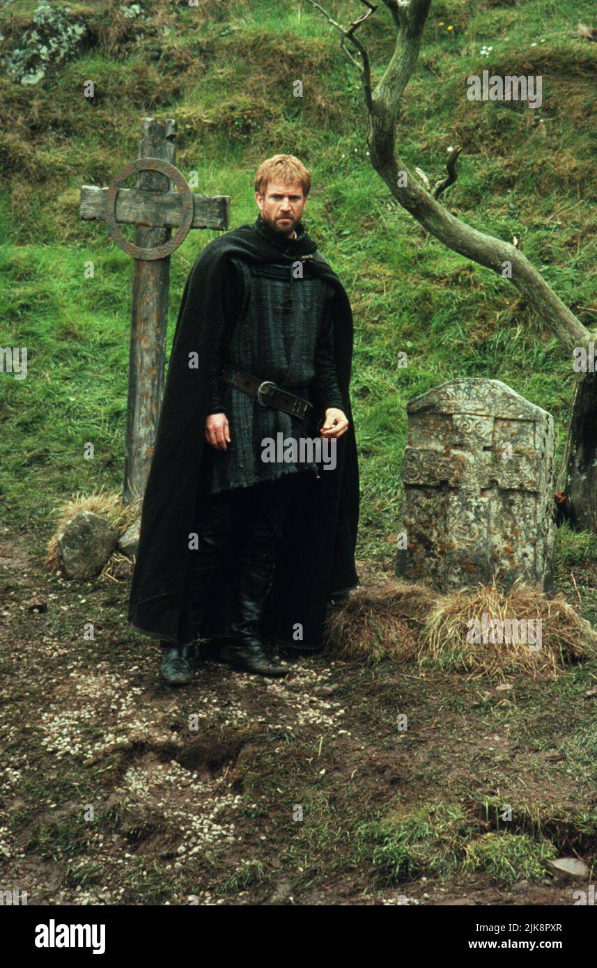 Mel Gibson Film: Hamlet (USA/UK/FR 1990) Characters: Hamlet Director ...