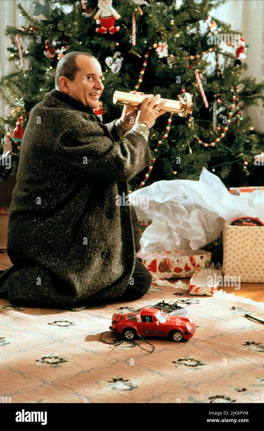 Joe Pesci Film Home Alone (USA 1990) Characters: Harry Director: Chris ...