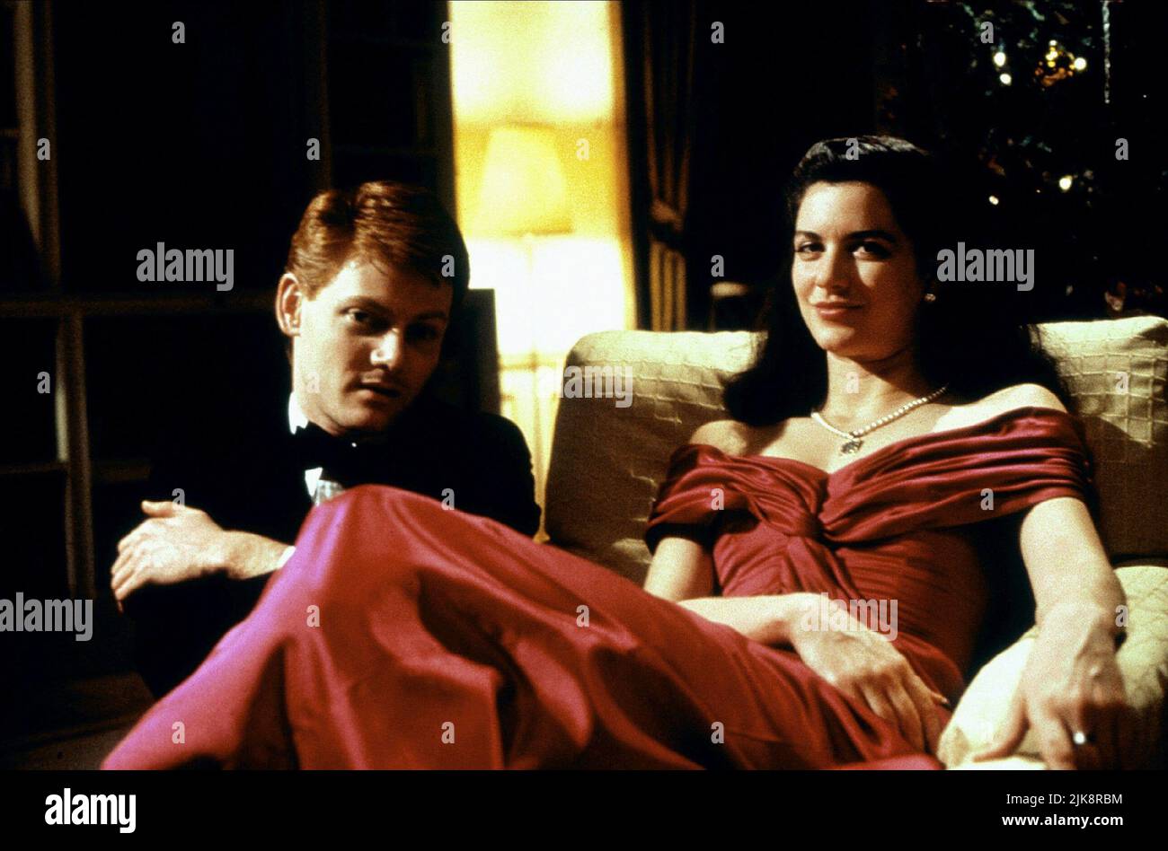 Edward Clements, Allison Parisi Film: Metropolitan (USA 1990 ...