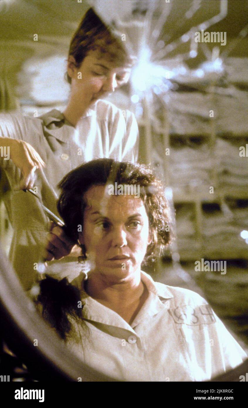 Tyne Daly Film Scattered Dreams (1990) Characters: Kathryn Messenger ...