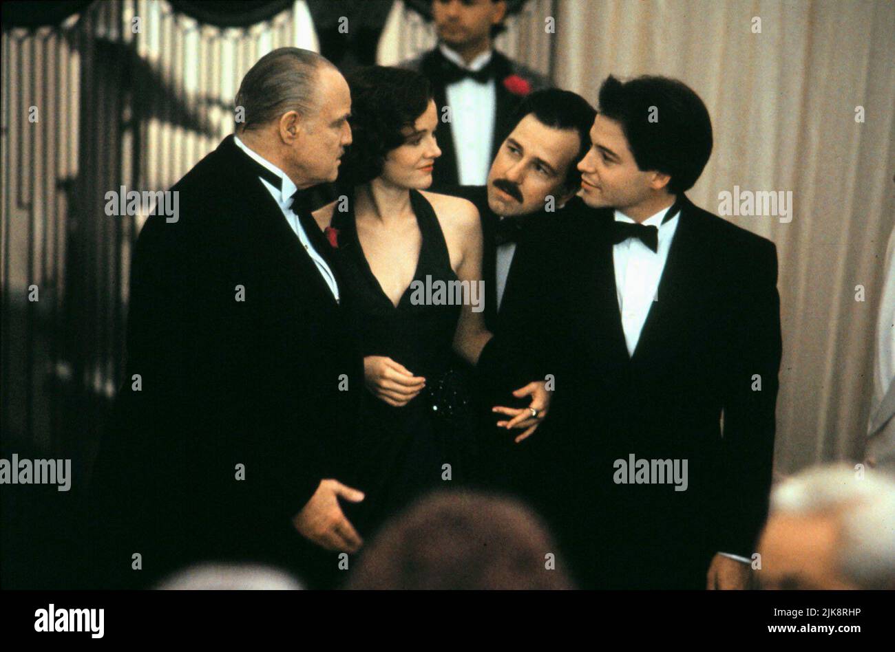 Marlon Brando, Penelope Ann Miller, Bruno Kirby, Matthew Broderick Film ...