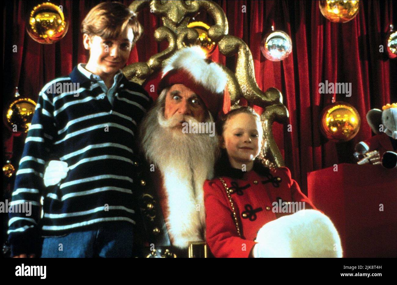 Ethan Randall, Leslie Nielsen & Thora Birch Film: All I Want For ...
