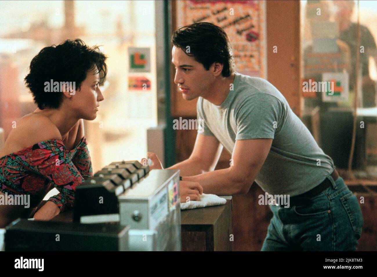 Lori Petty & Keanu Reeves Film: Point Break (USA/JP 1991) Characters ...