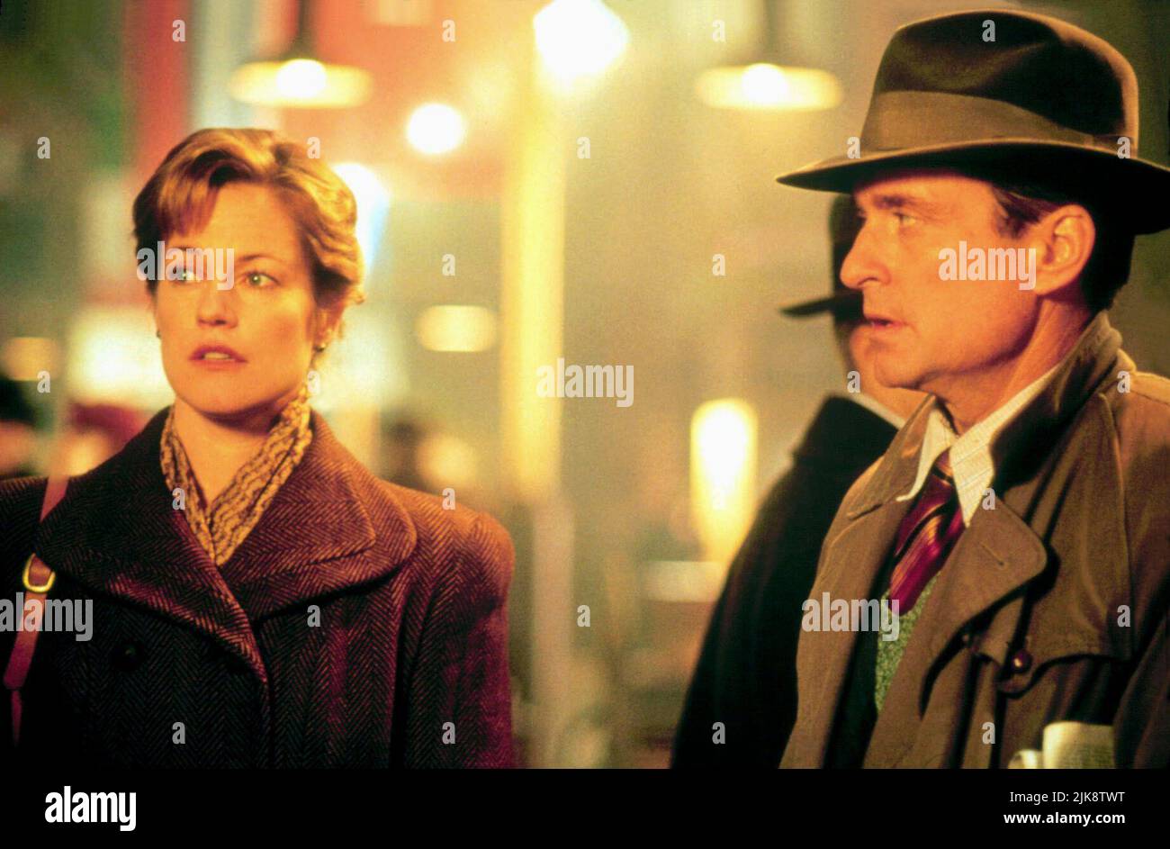 Melanie Griffith & Michael Douglas Film: Shining Through (1992 ...