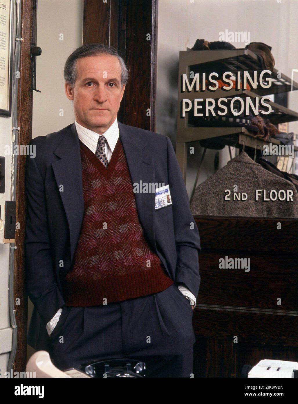 Daniel J. Travanti Film Missing Persons (1993) Director: Peter Lance 30 August 1993 **WARNING ...