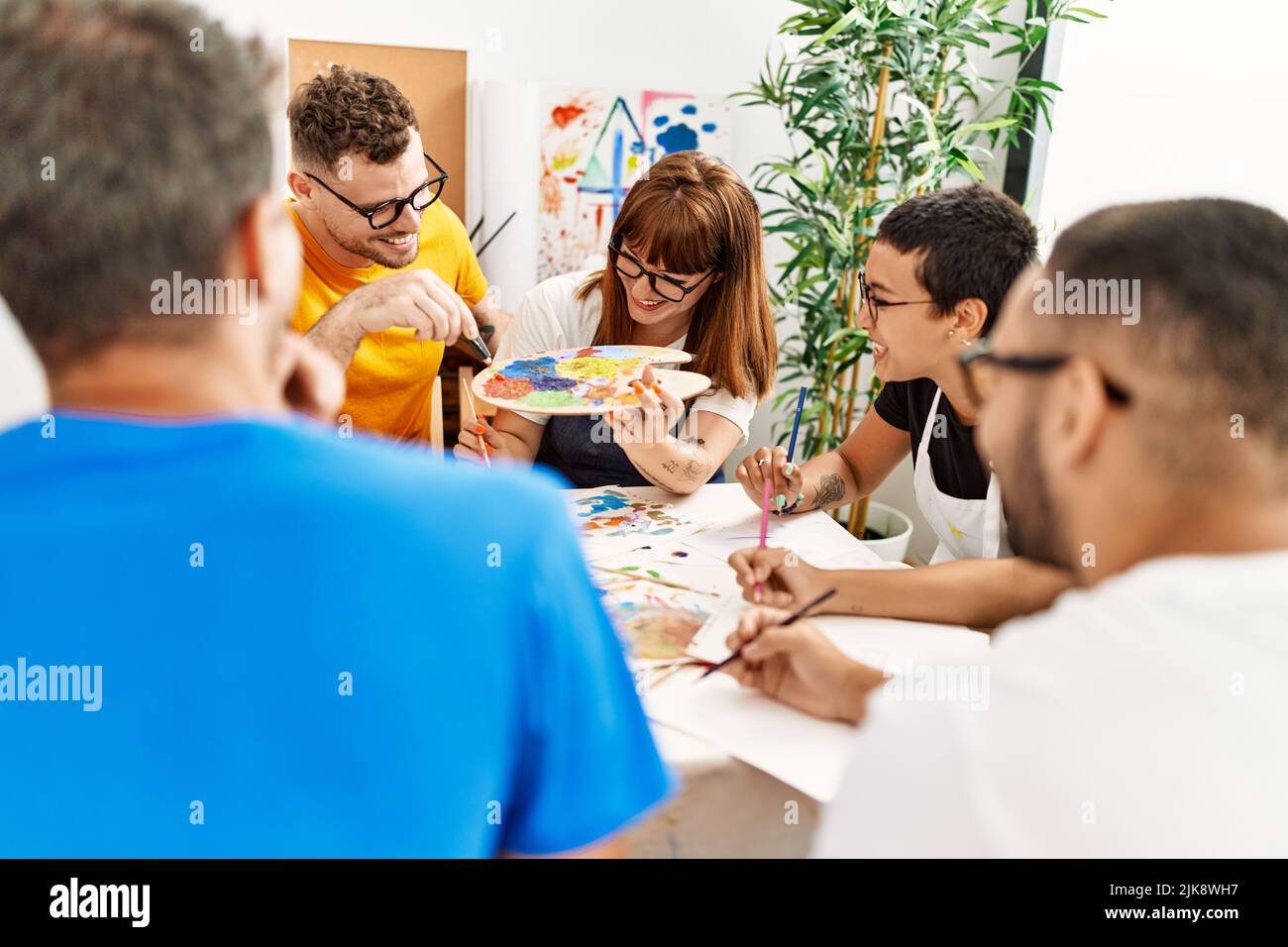 Group of people drawing at art studio Stock Photo - Alamy